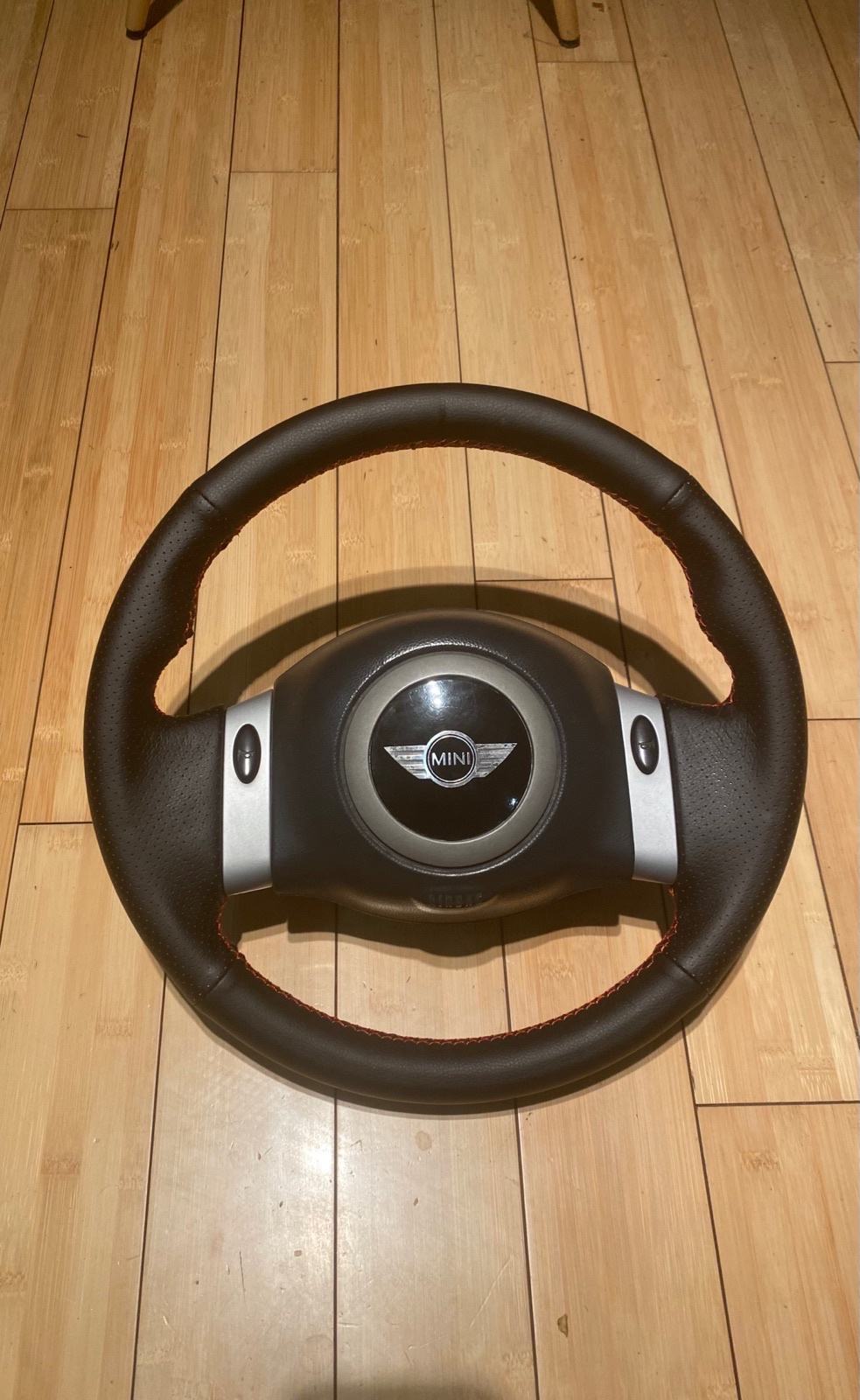 Mini cooper one R50 - volan