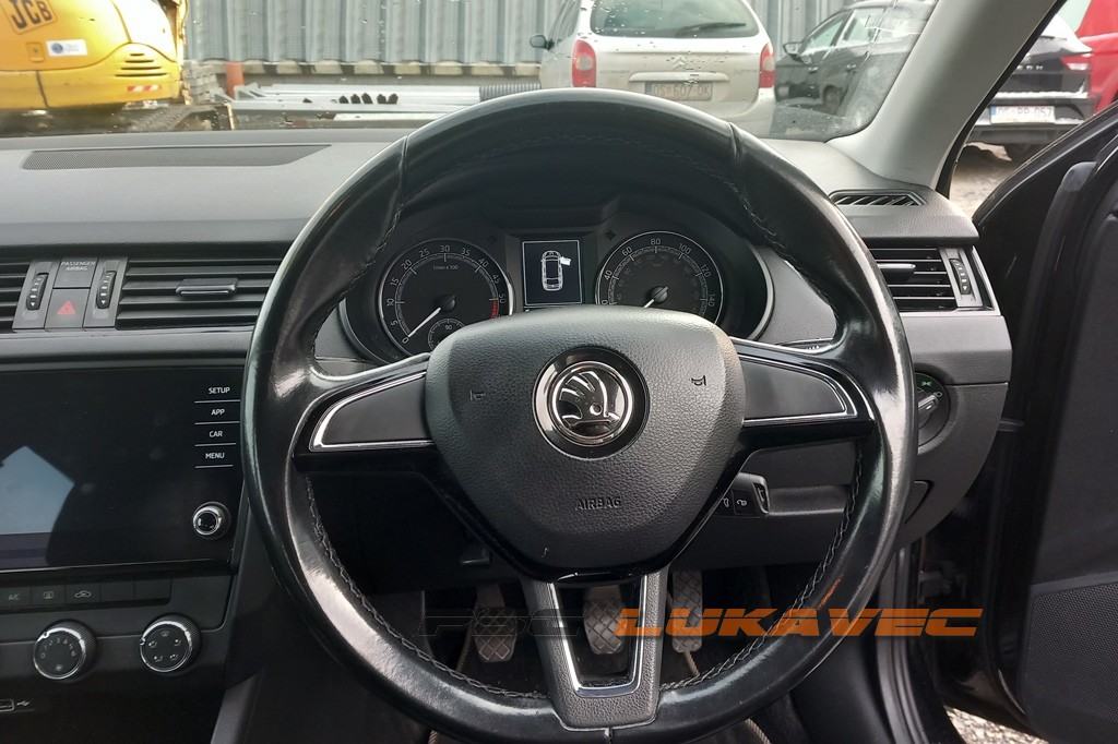 ŠKODA OCTAVIA VOLAN ŠKODA OCTAVIA KOLO VOLANA