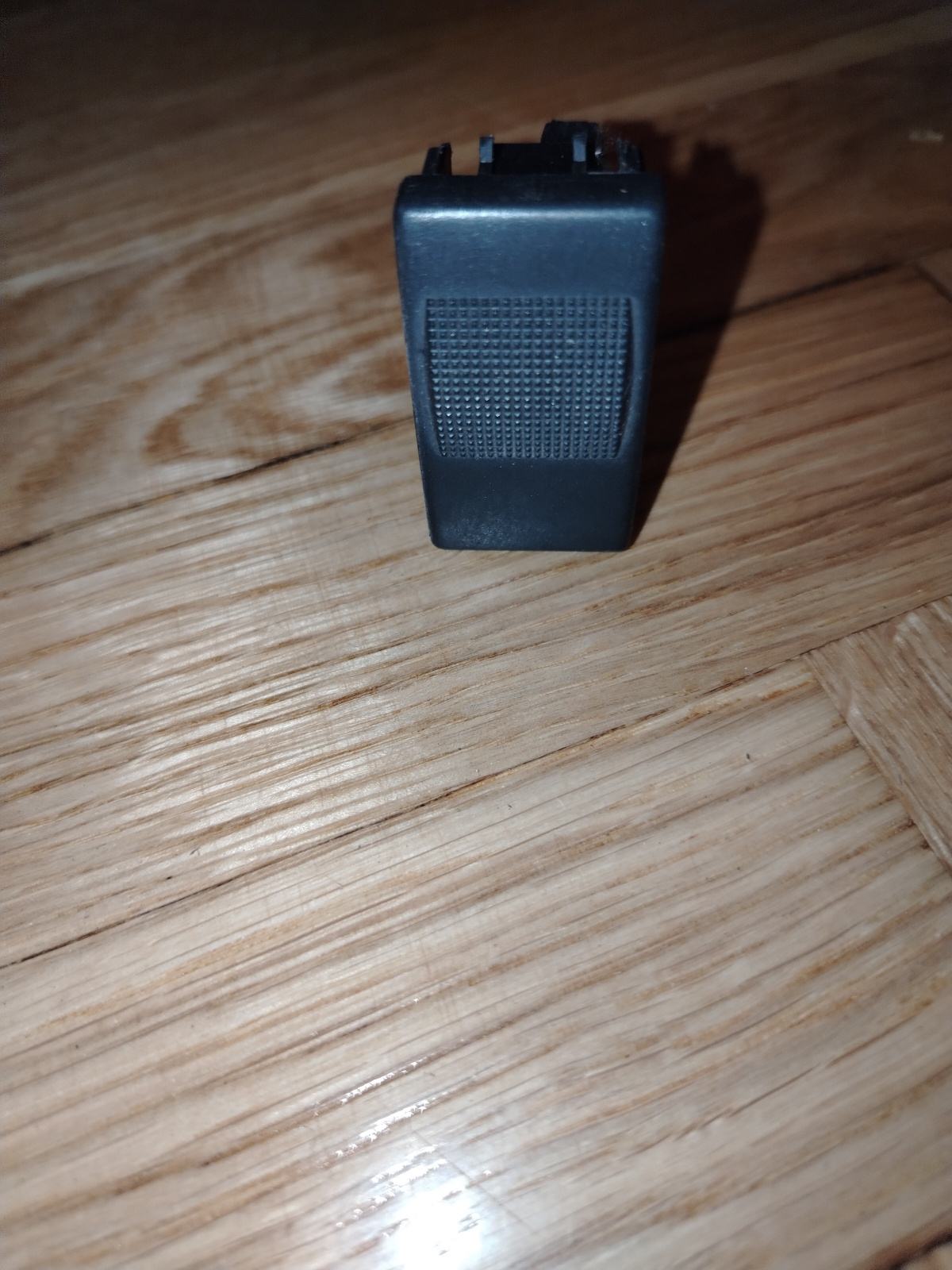 SLIJEPI POKLOPAC PREKIDAČA AUDI A4 B5 4D0 941 515