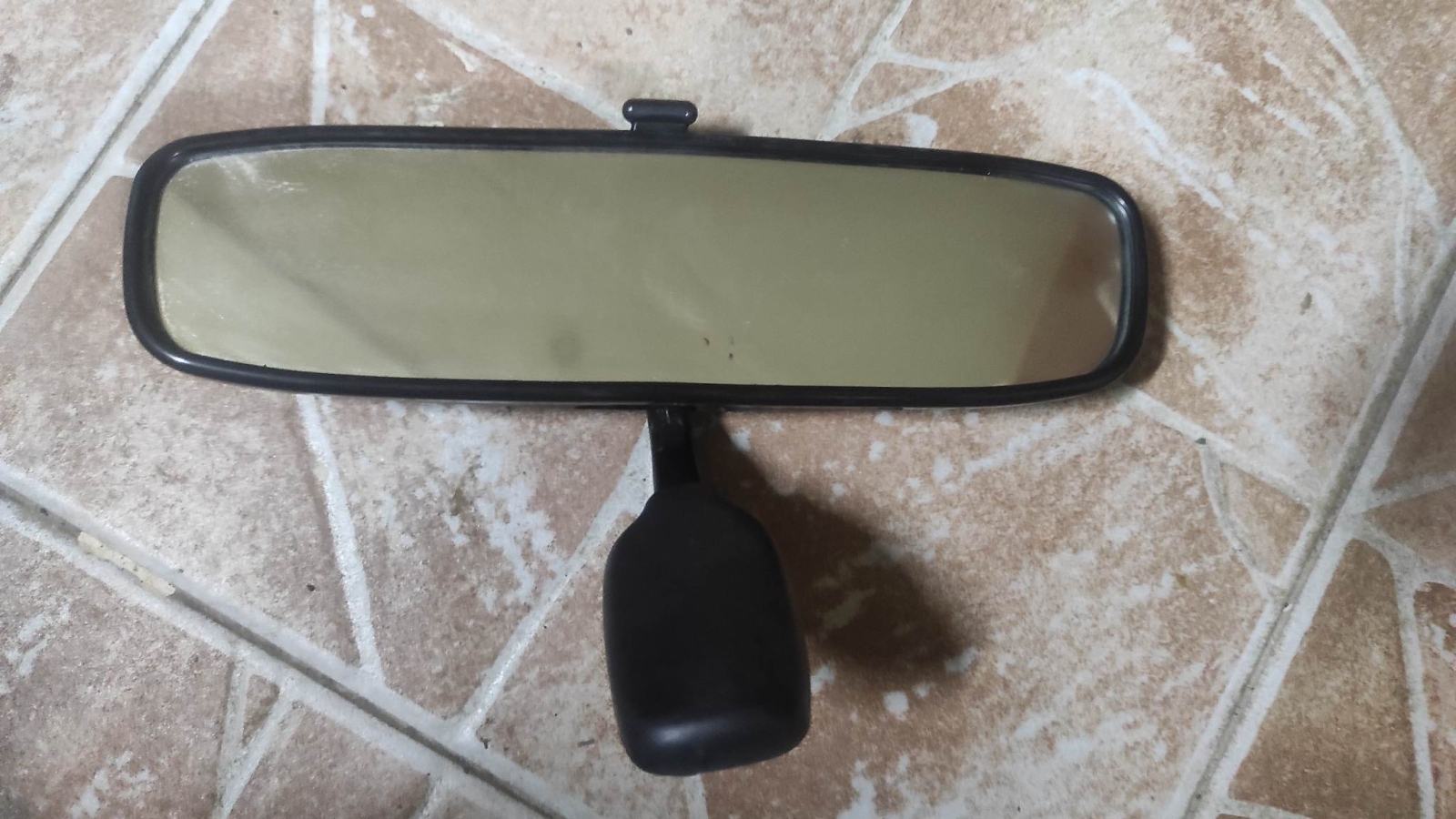 unutarnji retrovizor kia pride 2000g.