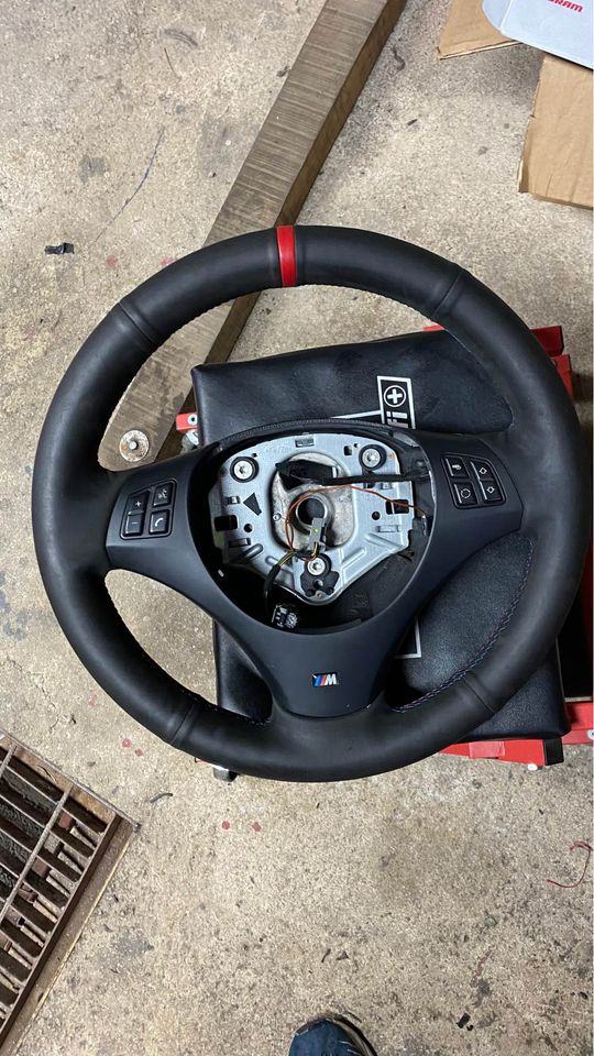 Volan BMW E90 Alcantara