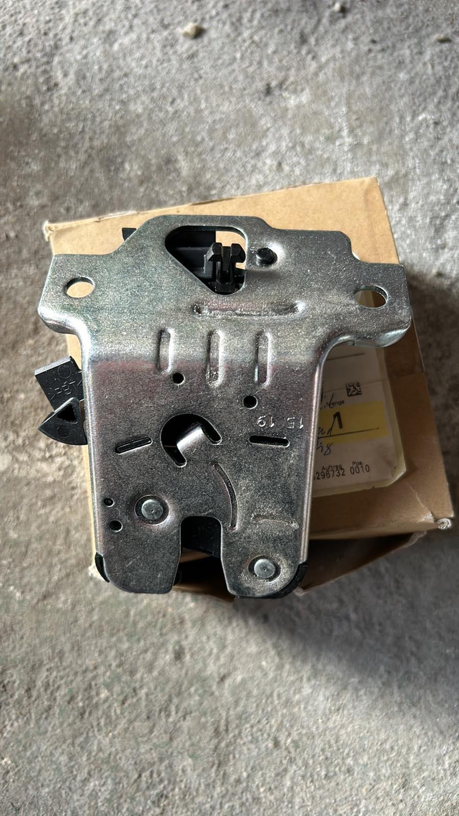 VW bravica 5ta827505d