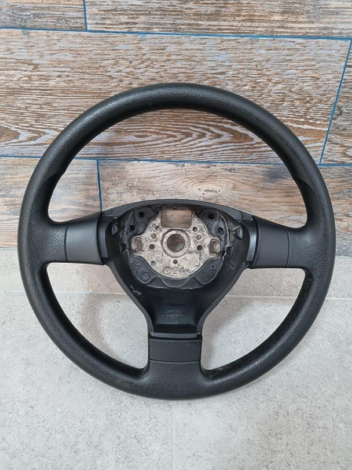 VW Golf 5 Sportline trokraki volan, Passat B6, Touran, Caddy...