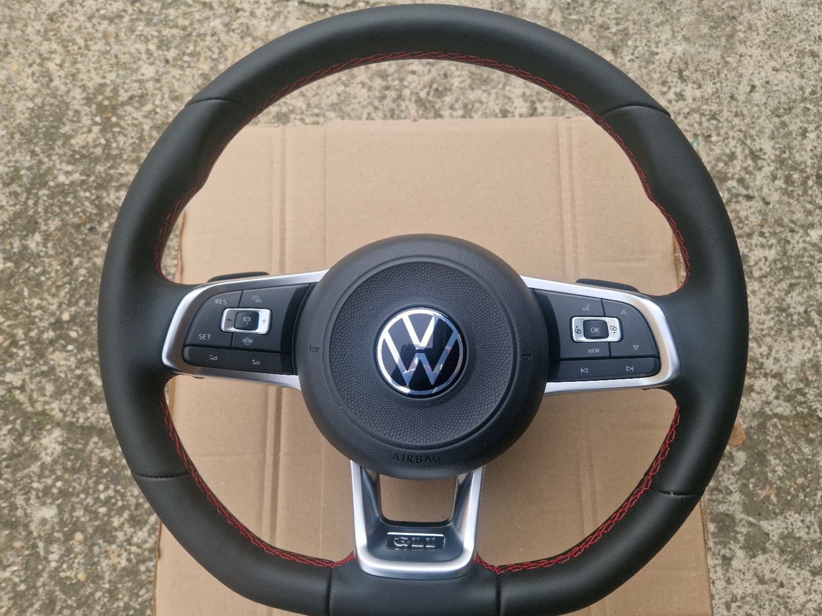 VW GOLF 7 GTI VOLAN NOVO