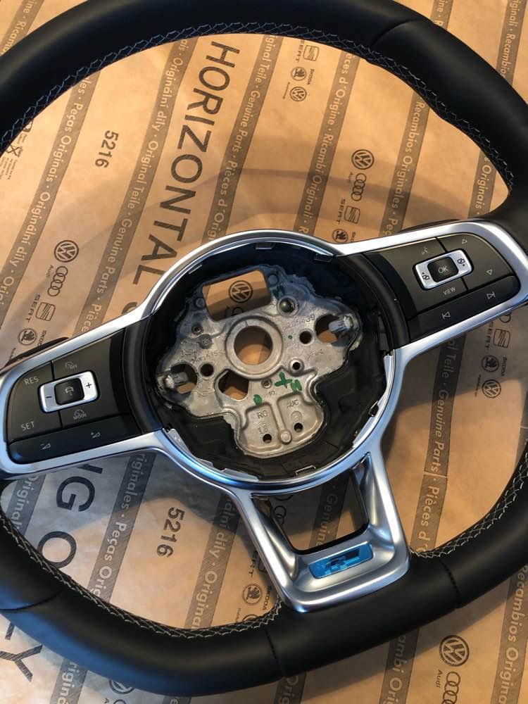 VW Golf 7 R-line volan DSG