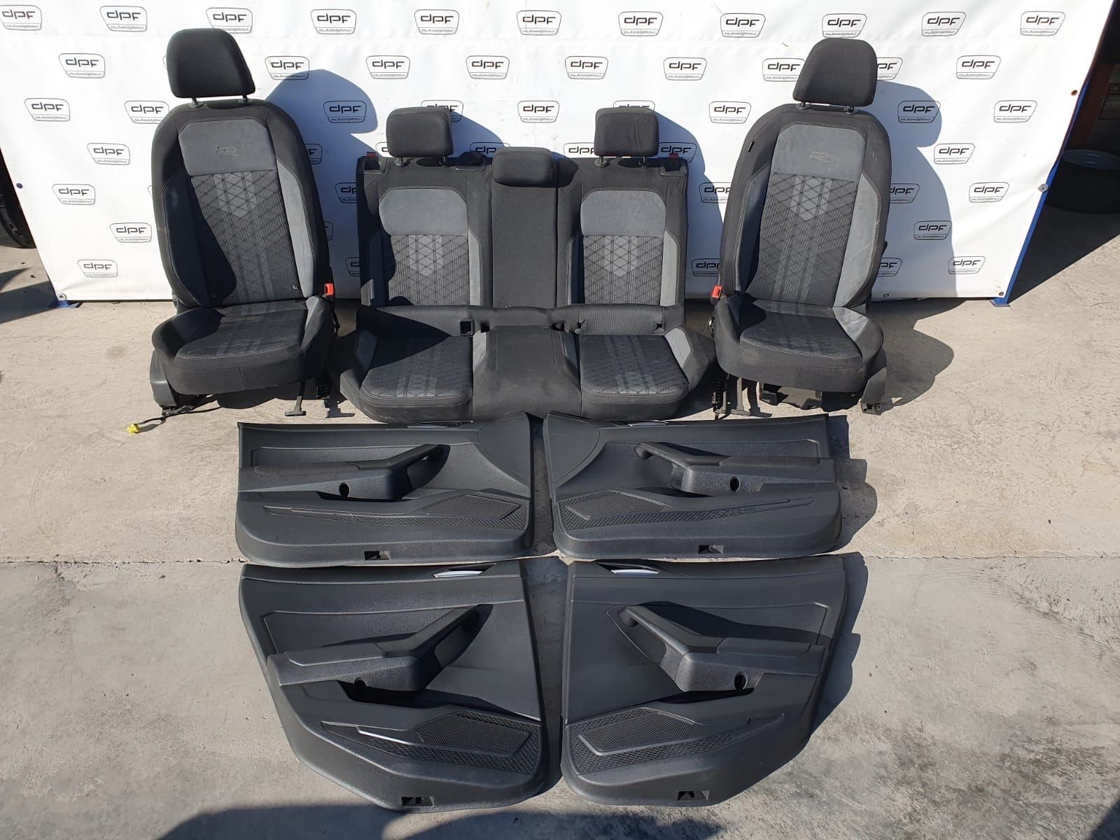 VW Taigo R-line interijer