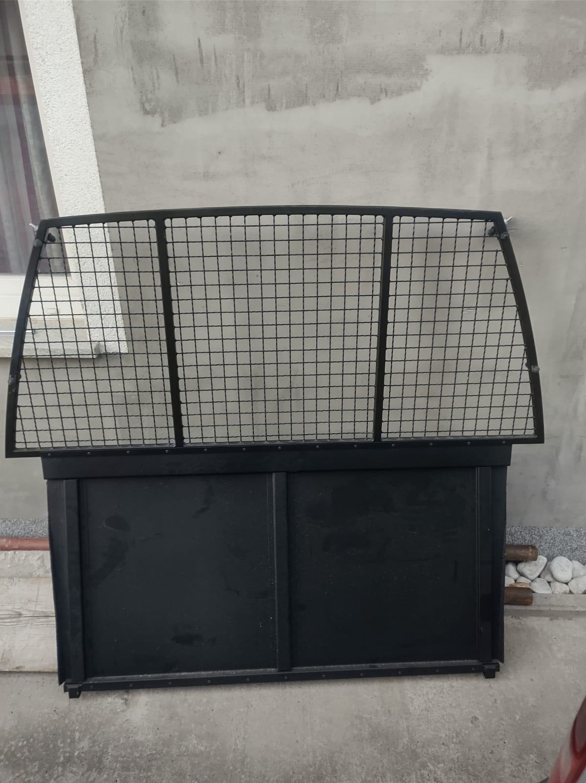 Zaštitna pregrada za Caddy