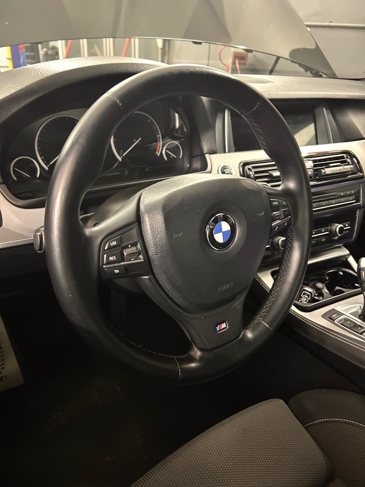 Bmw M volan f10,f11…