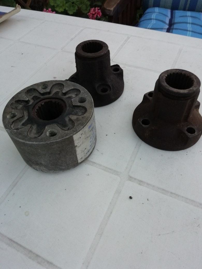 Fiat 126 EL. ZGLOB (gumigeleng) peglica