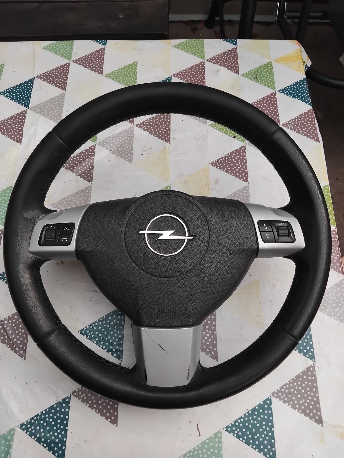 Opel astra h volan