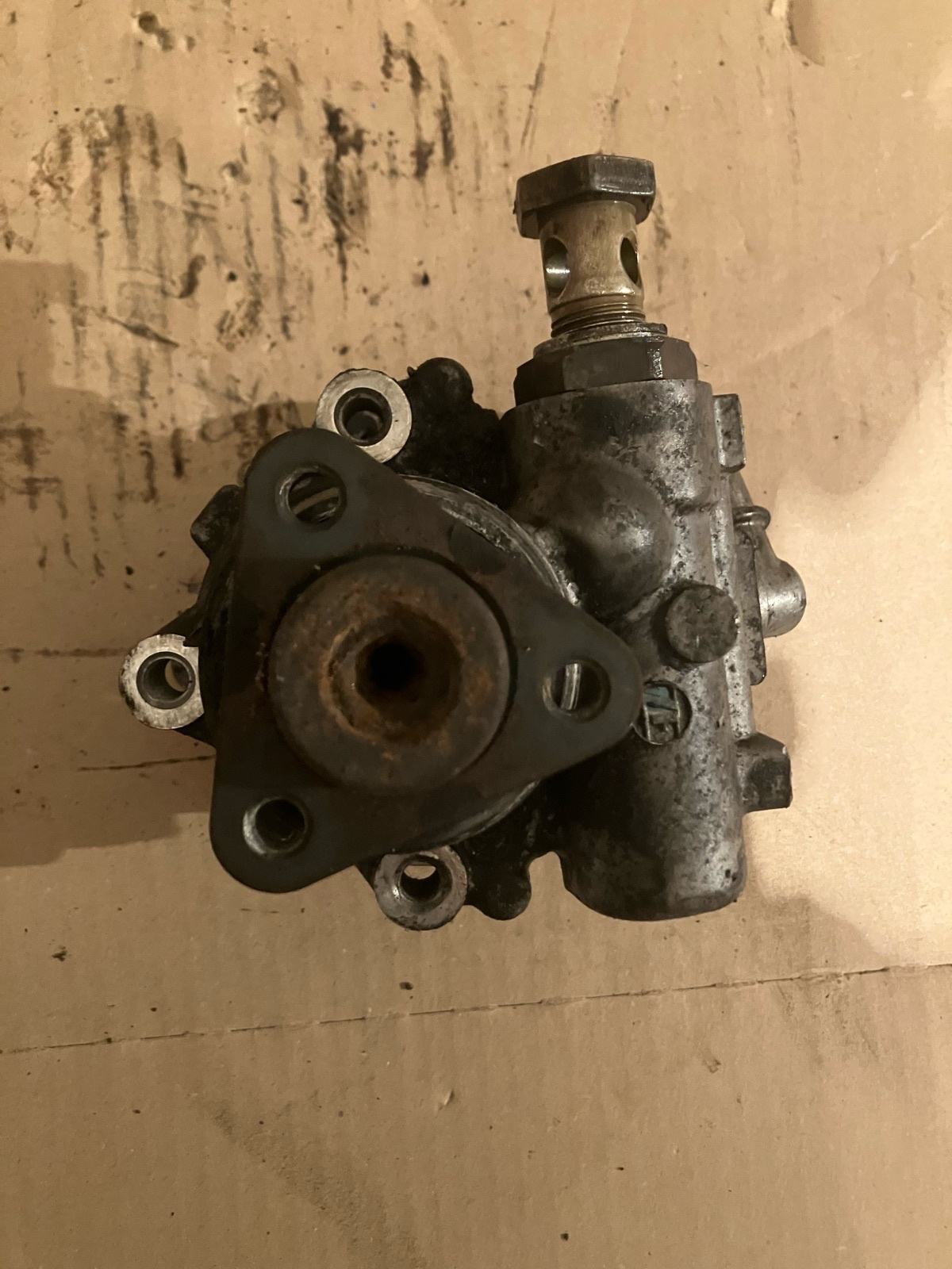 Servo pumpa Audi a4
