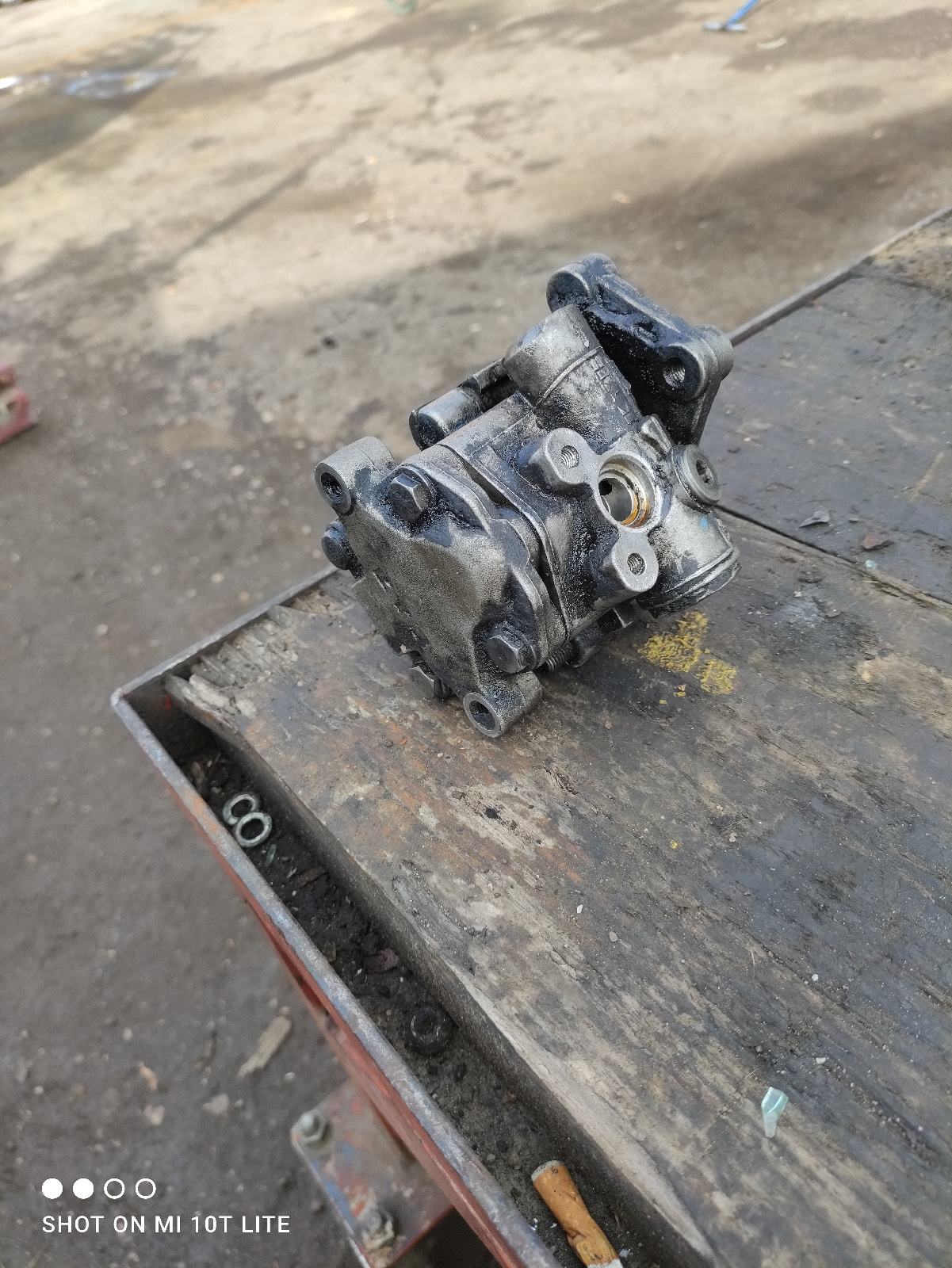 servo pumpa Audi Q7 4,2 TDI