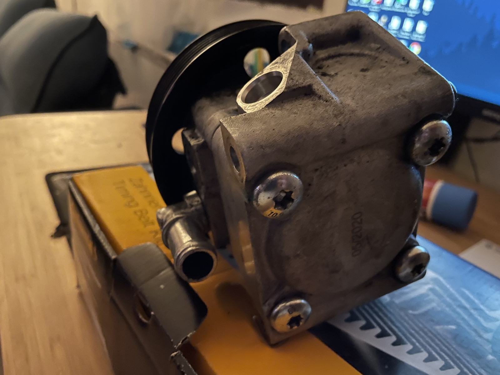 Servo pumpa
