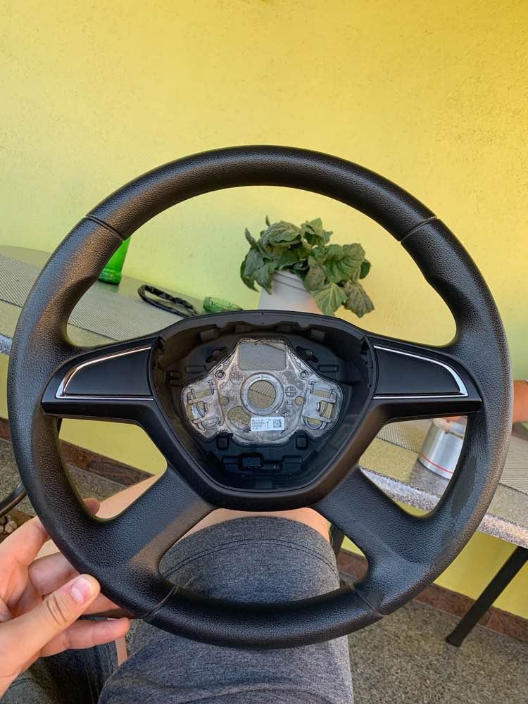 Škoda octavia 3, kolo volana