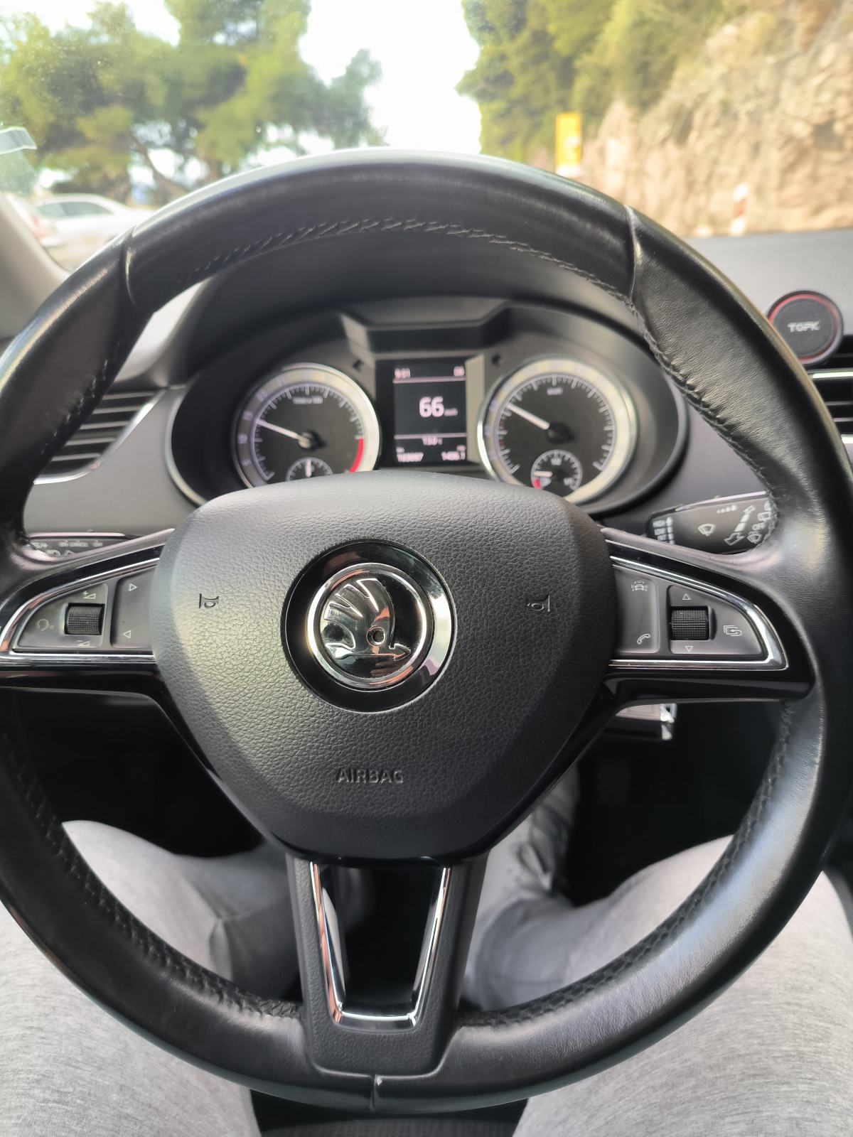 Skoda volan sa airbagom octavia/superb/rapid/fabia/kodiaq itd