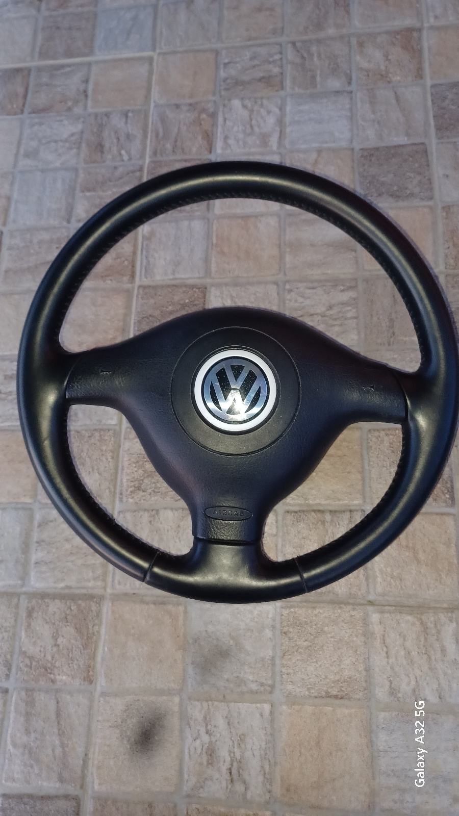 Trokraki volan golf 4