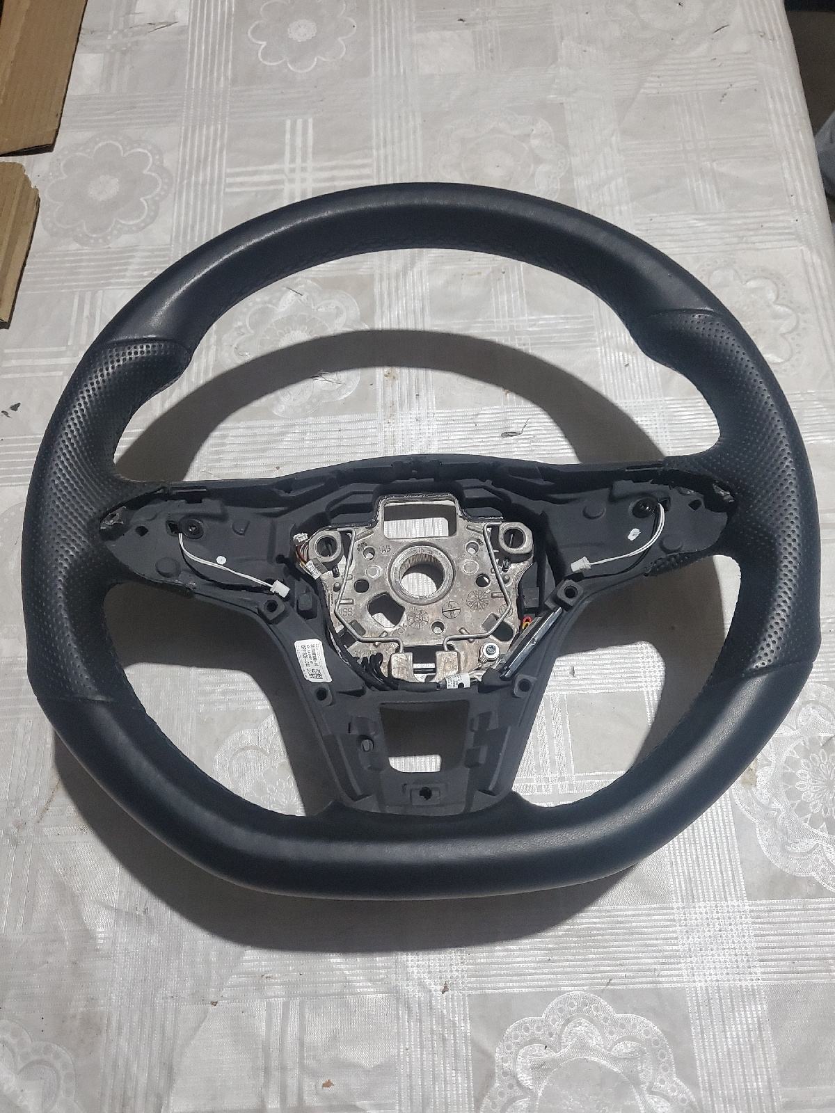 Volan golf 7 passat b8 sa f1 saltanjem