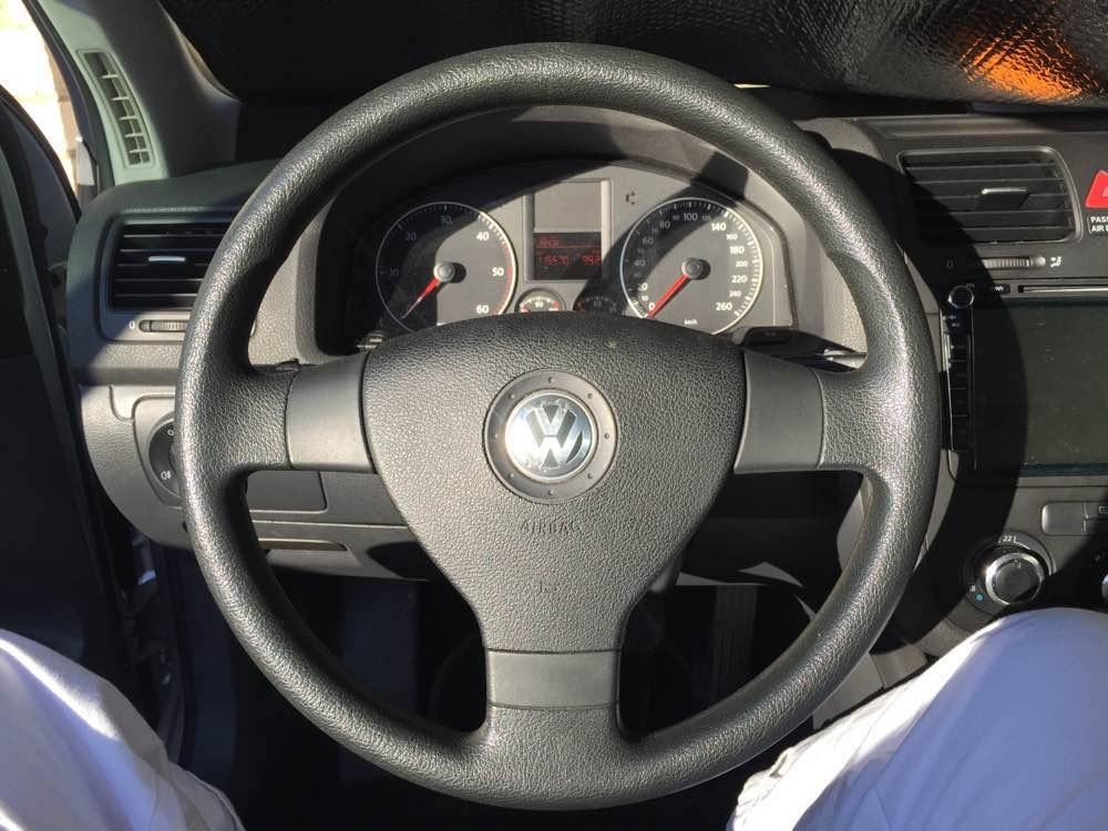 VW Golf 5 volan