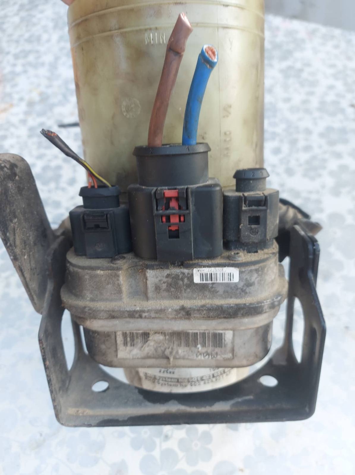 vw polo servo pumpa TRW 6Q0423156 AB