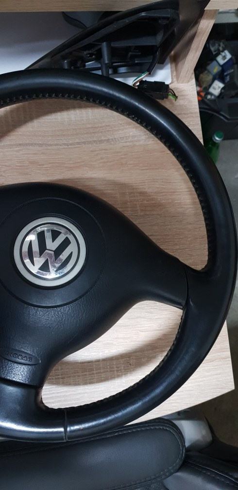 VW Golf 4 Pasat Volan