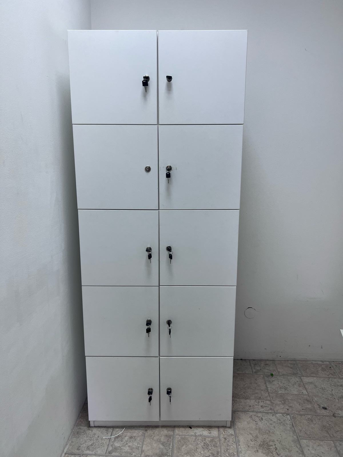 Odlični ormari za ured ili garderobni ormari