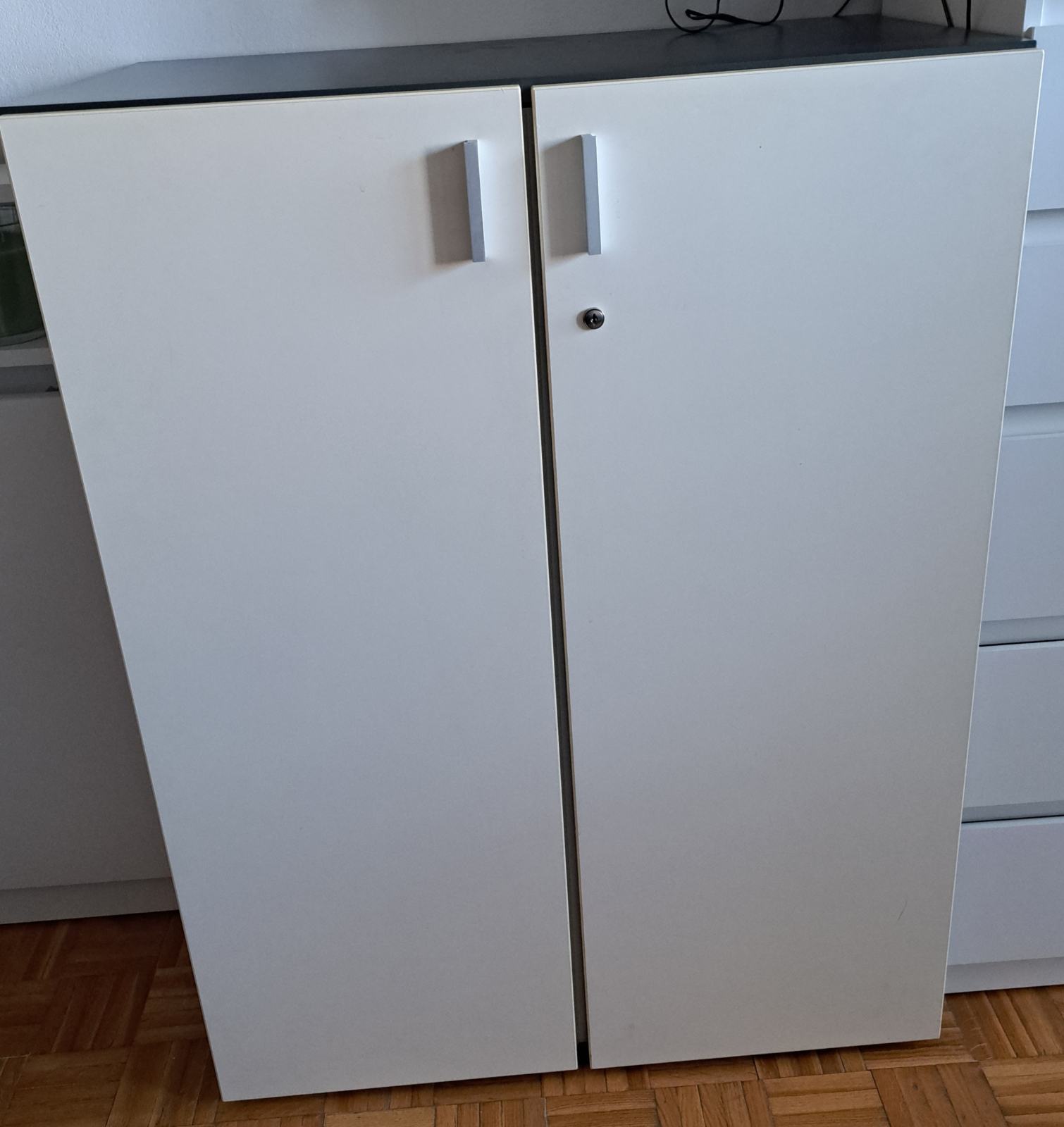 Uredski ormar poklanjam