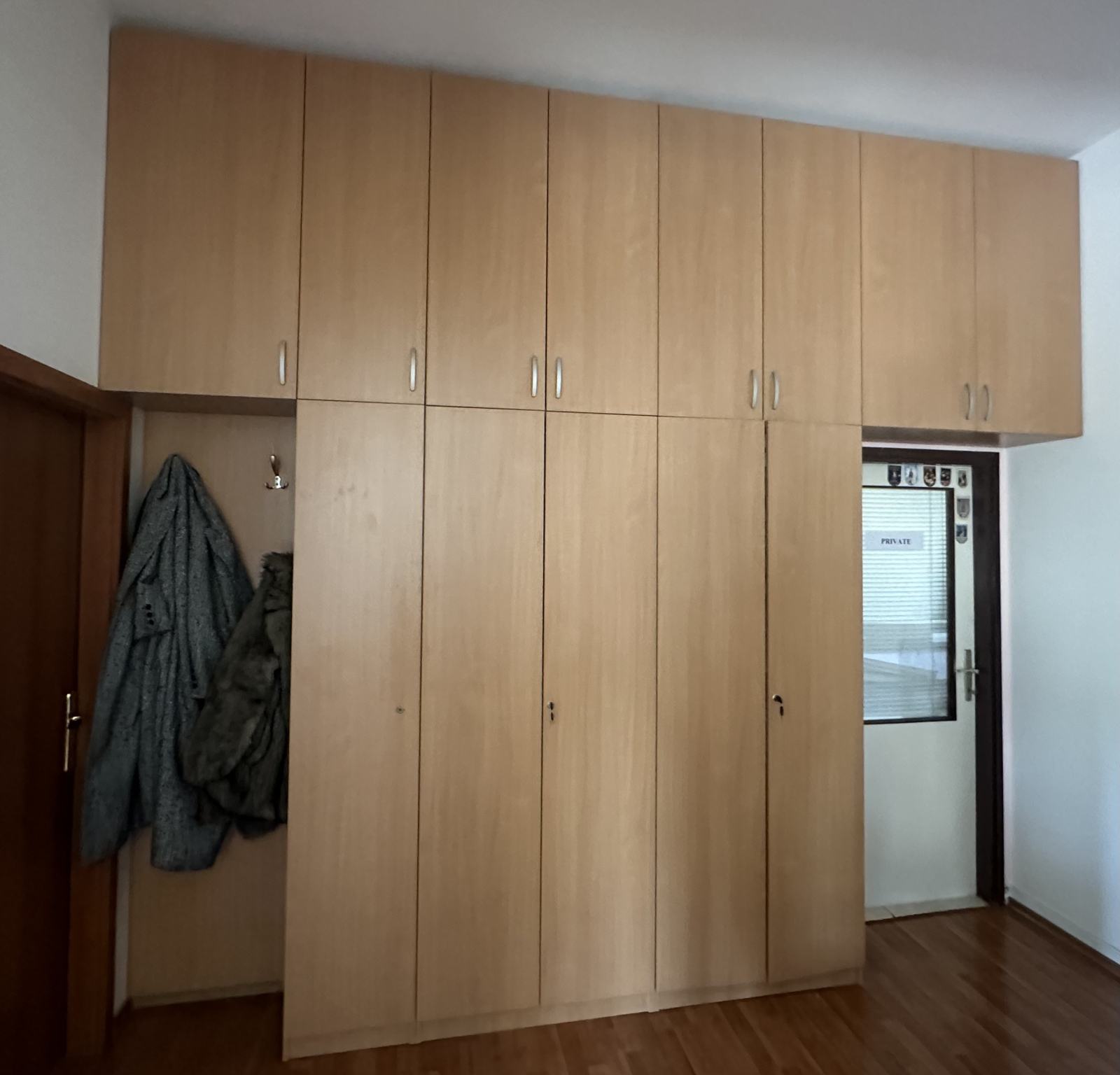 VELIKI ORMAR ZA POHRANU