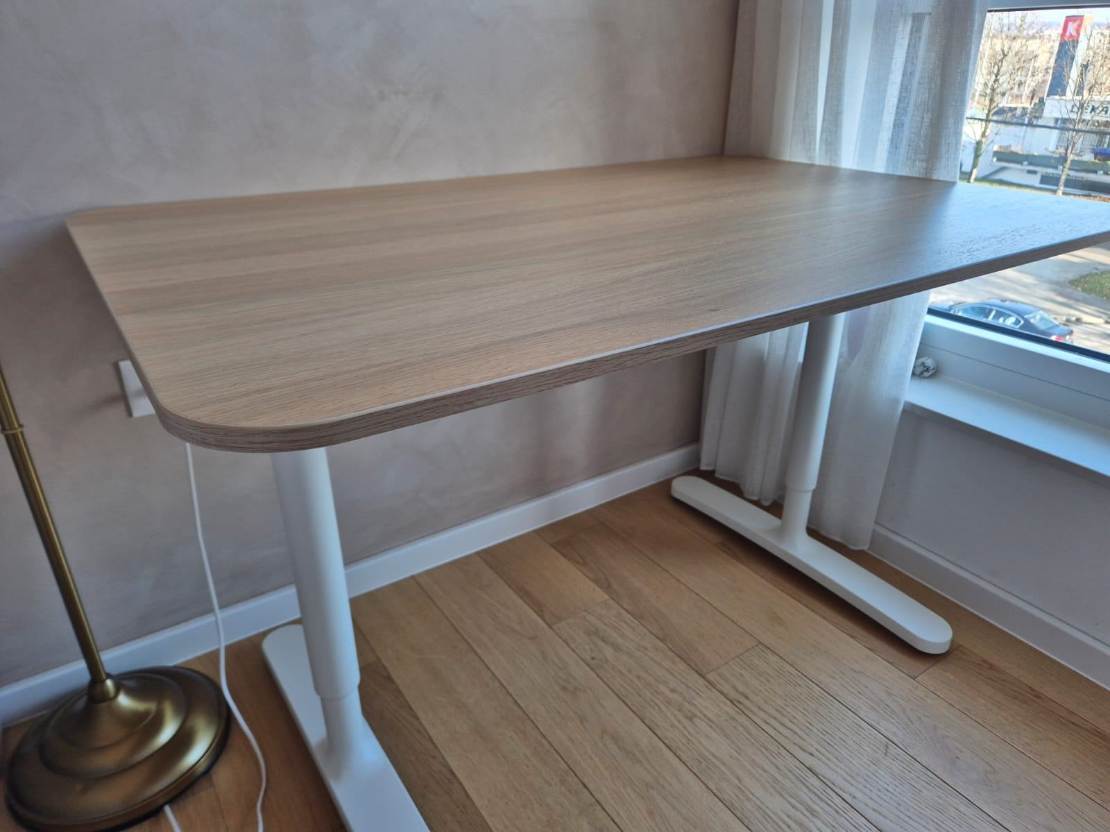 Ikea BEKANT radni stol