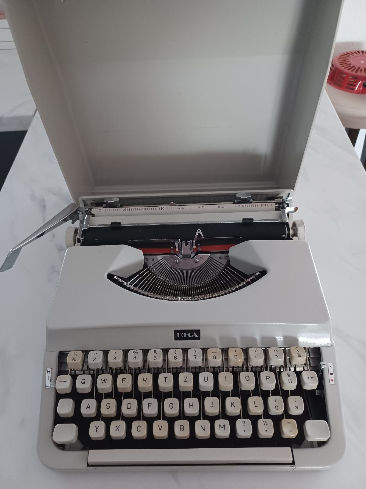 RETRO VINTAGE PISAČA MAŠINA