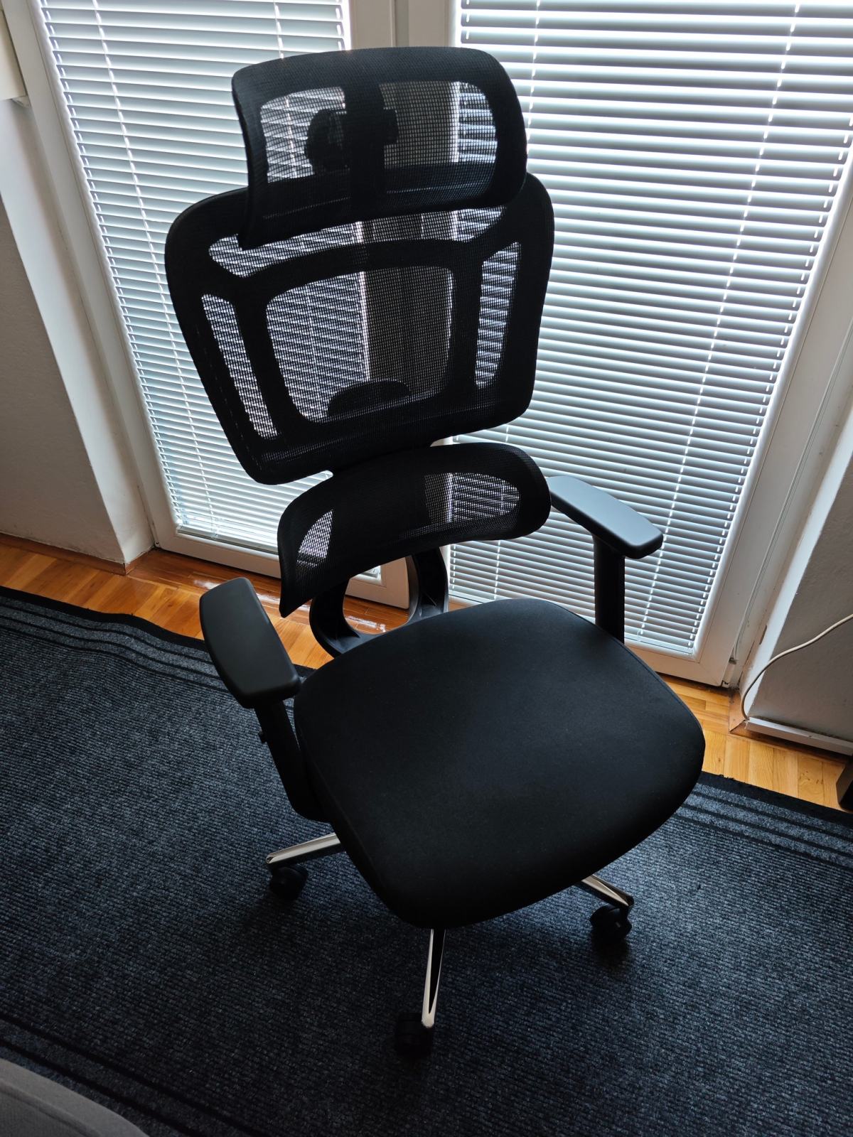 ERGOVISION APOLLO UREDSKA STOLICA - CIJENA NIJE FIKSNA