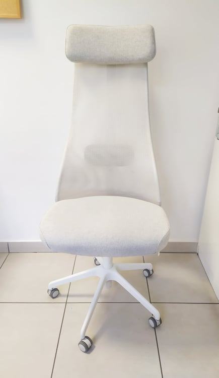 Prodajem IKEA JÄRVFJÄLLET uredsku stolicu - Grann bijela, kao nova