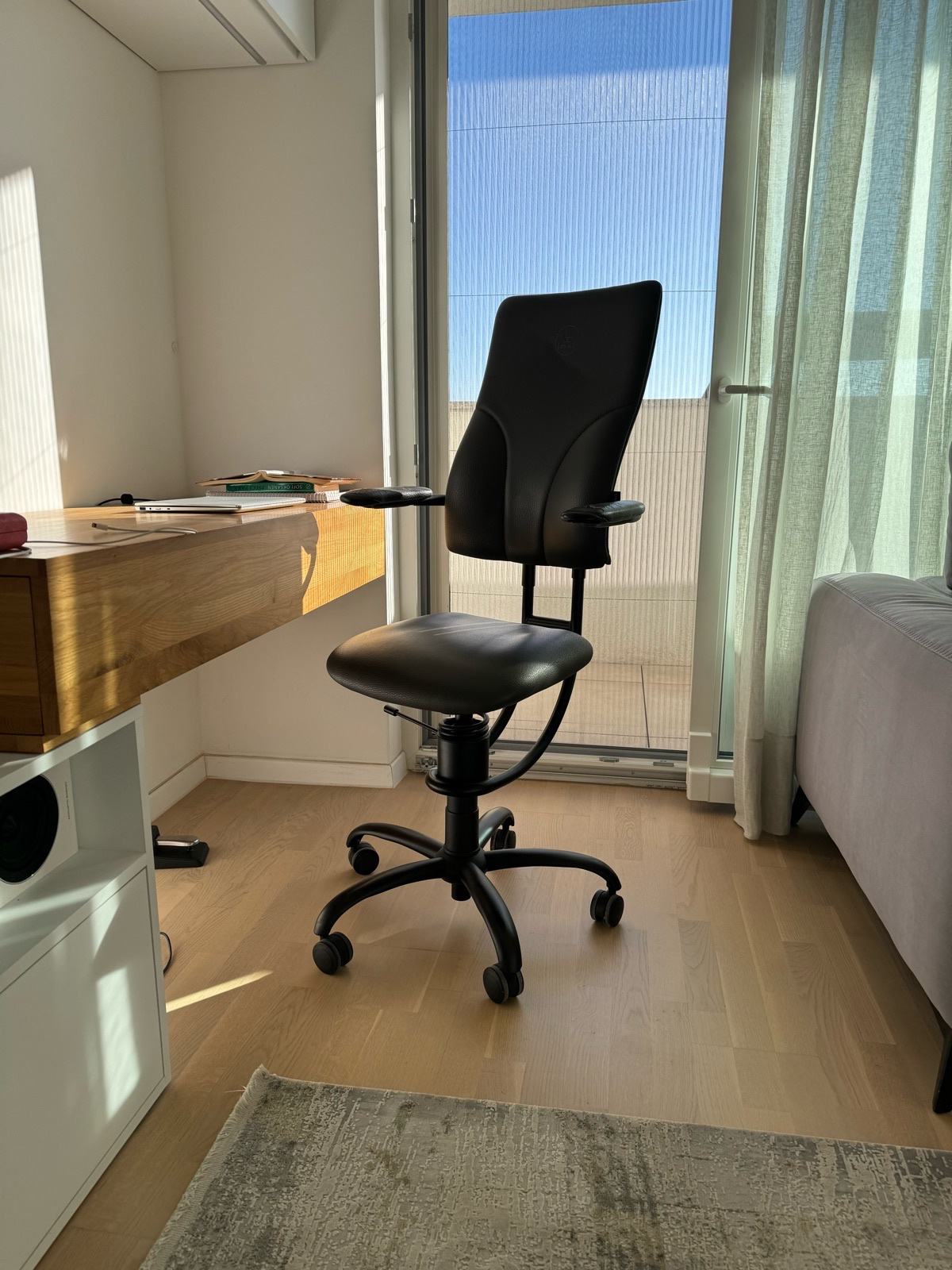 Spinalis ergonomska stolica za aktivno sjedenje