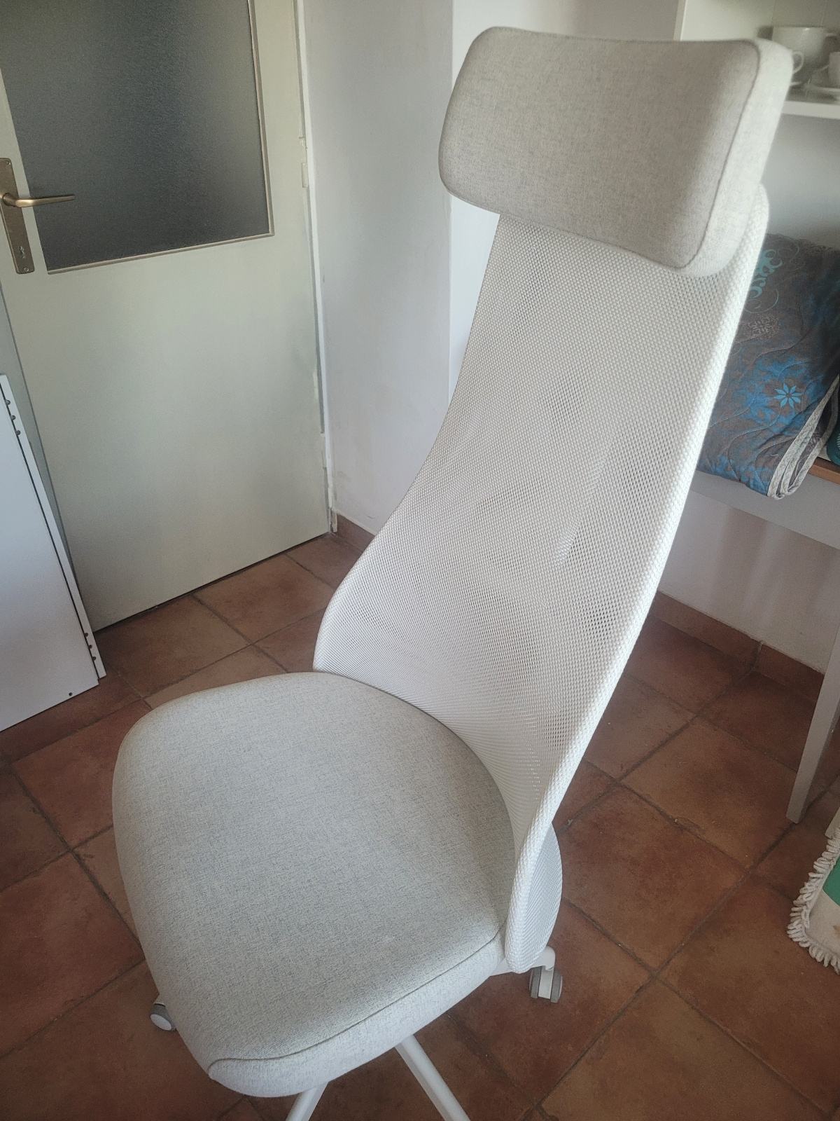 Uredska stolica Ikea, 120€