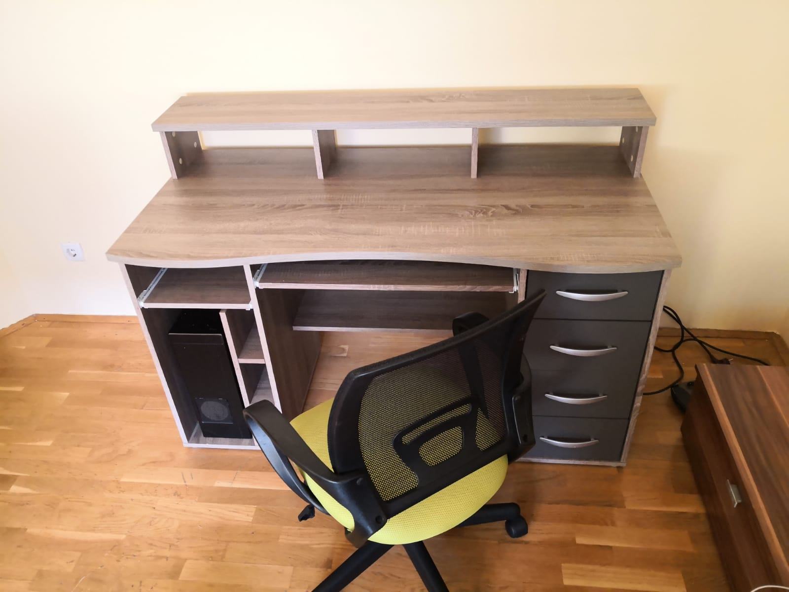 Pisaci stol/pisaći stol