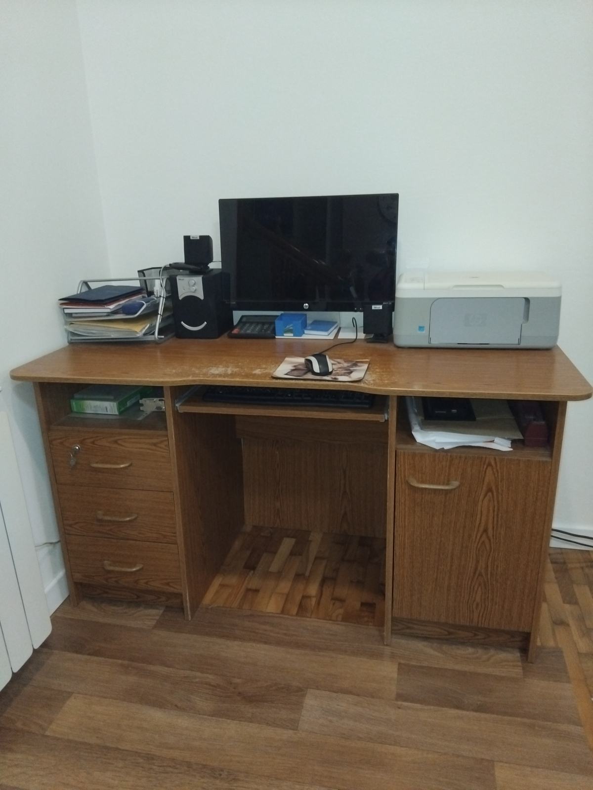 Stol za kompjuter-uredski stol