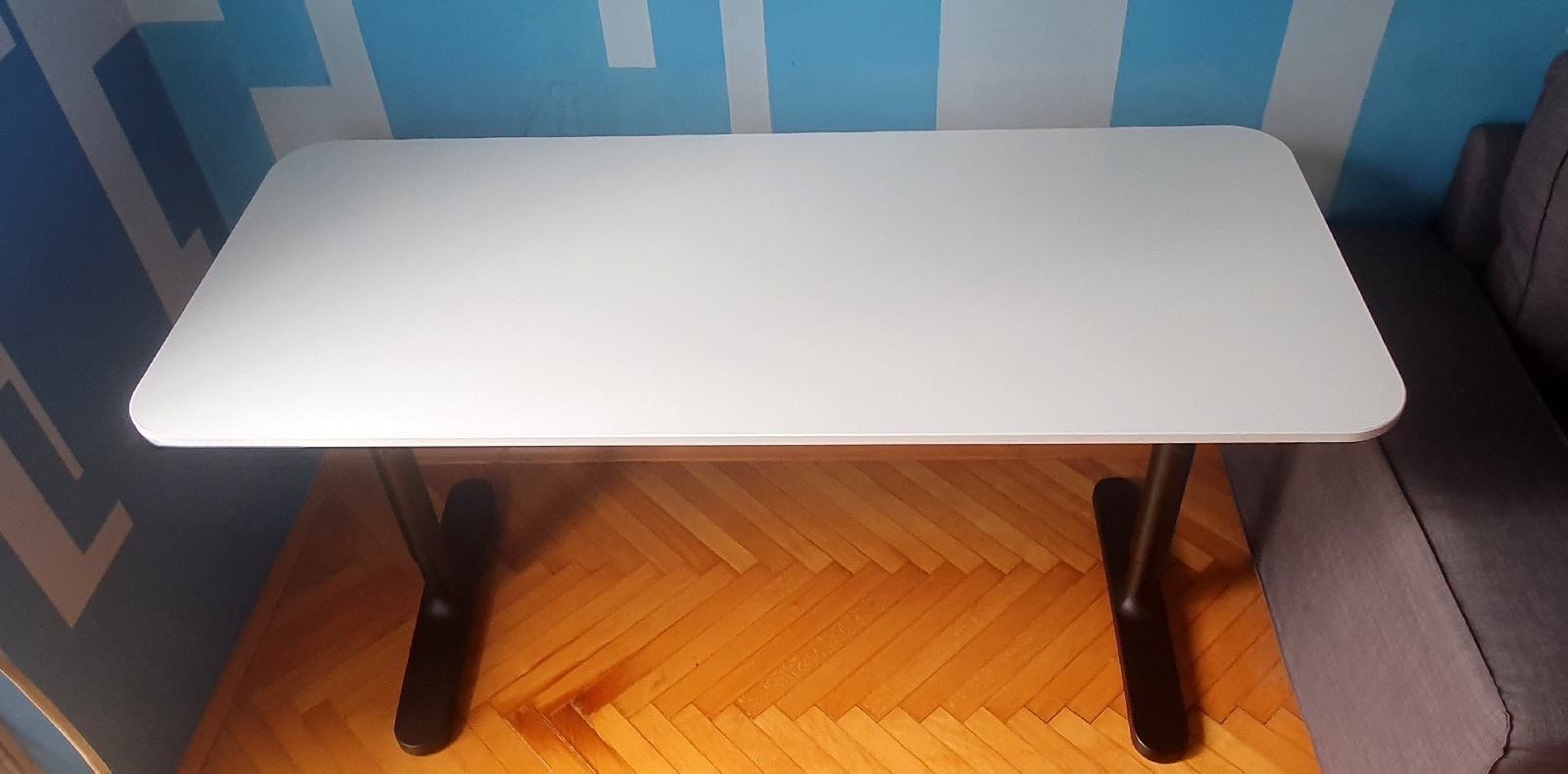 Podesivi Radni Stol IKEA BEKANT, 140x60 cm, bijela/crna