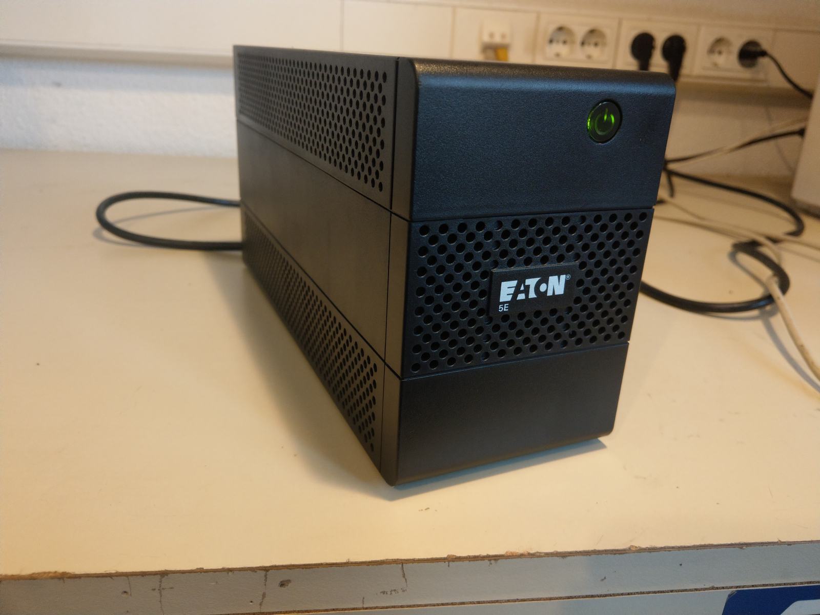 EATON UPS 300W