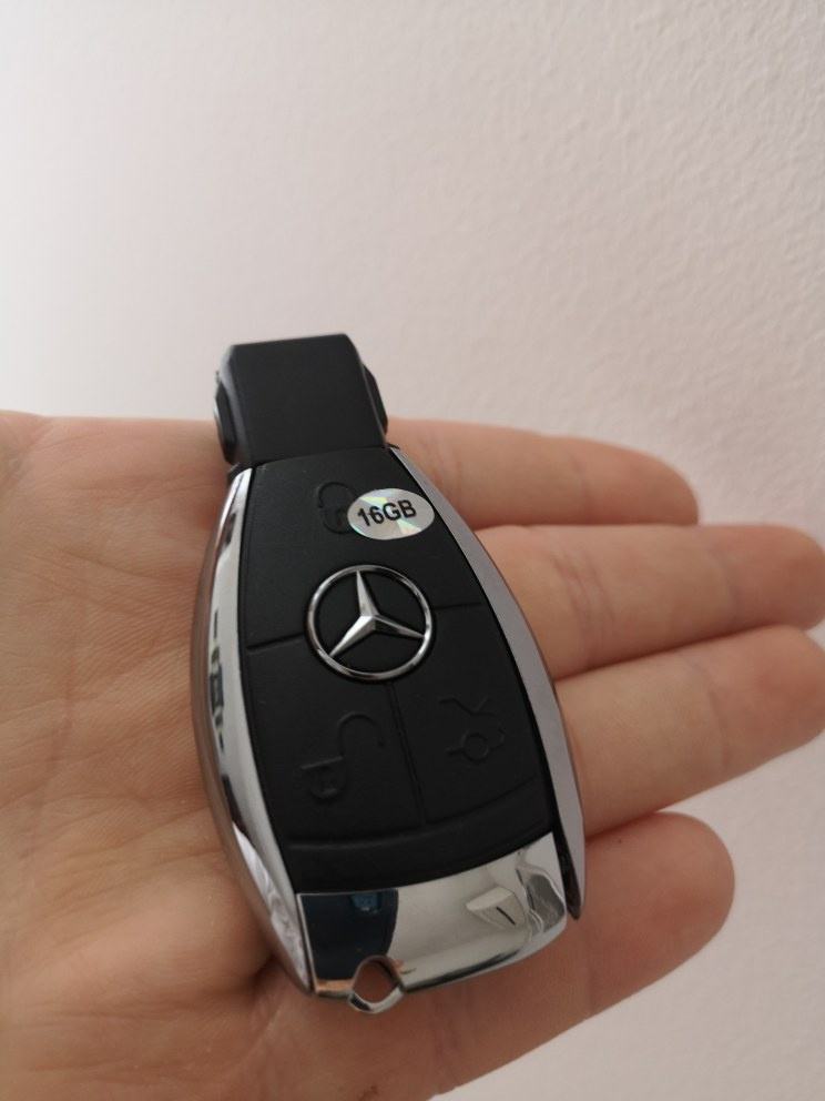 MERCEDES USB STICK 16GB