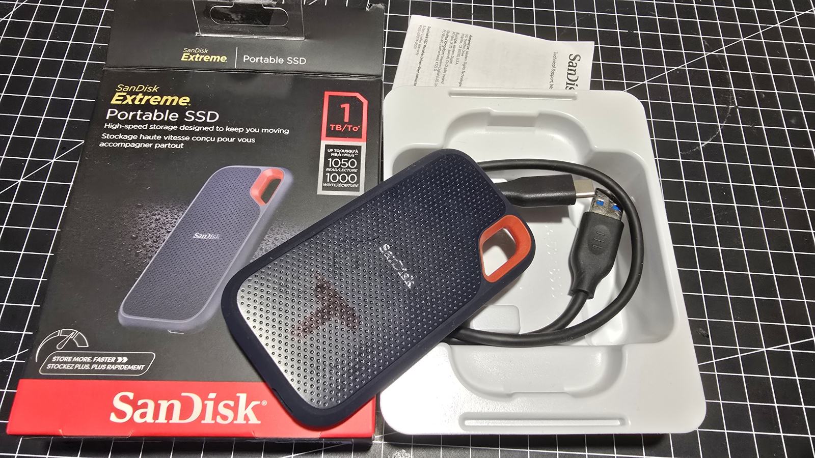 SSD vanjski 1TB SanDisk Extreme V2, SDSSDE61-1T00-G25, do 1000 MB/s