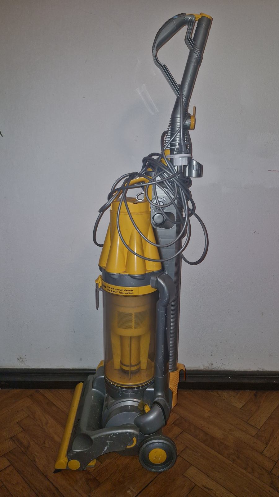 Dyson root cyclone