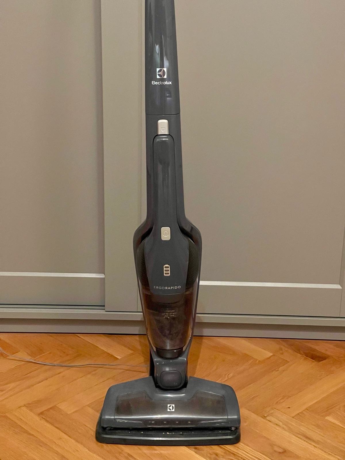 Electrolux stapni usisavac
