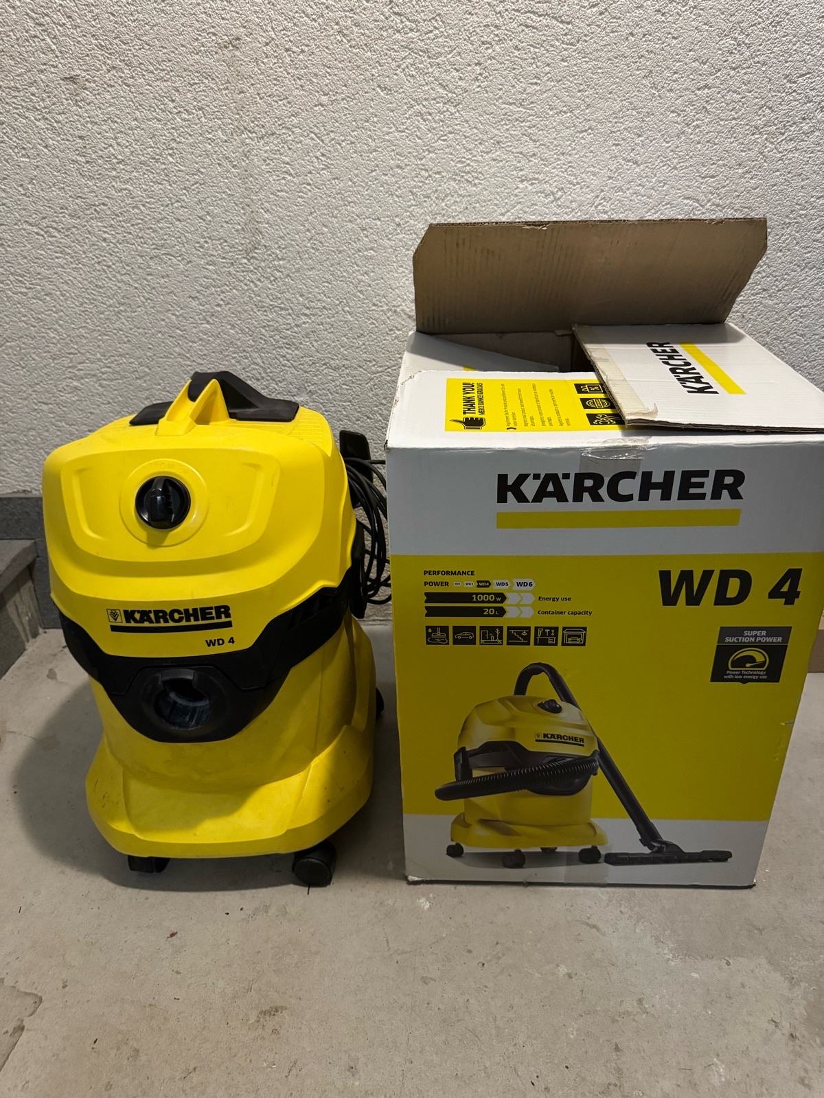 Građevinski usisavač Karcher WD4
