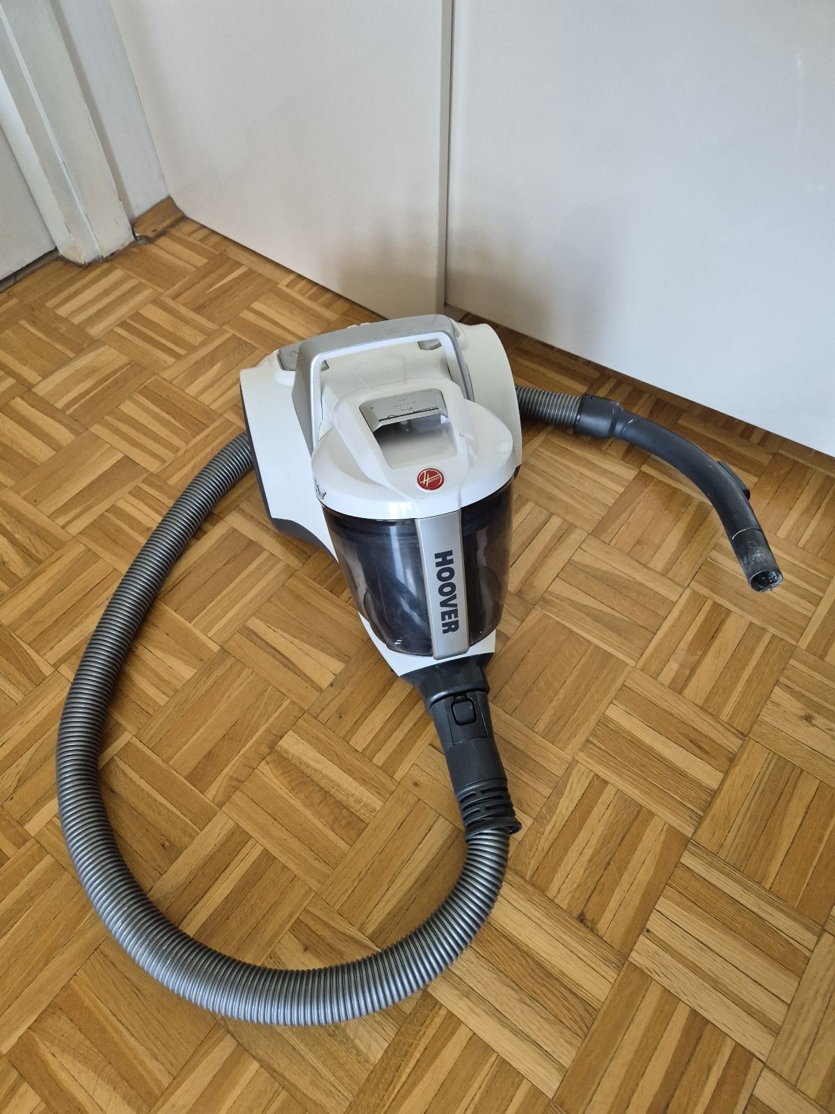 HOOVER usisavac - NEMA ŽICU