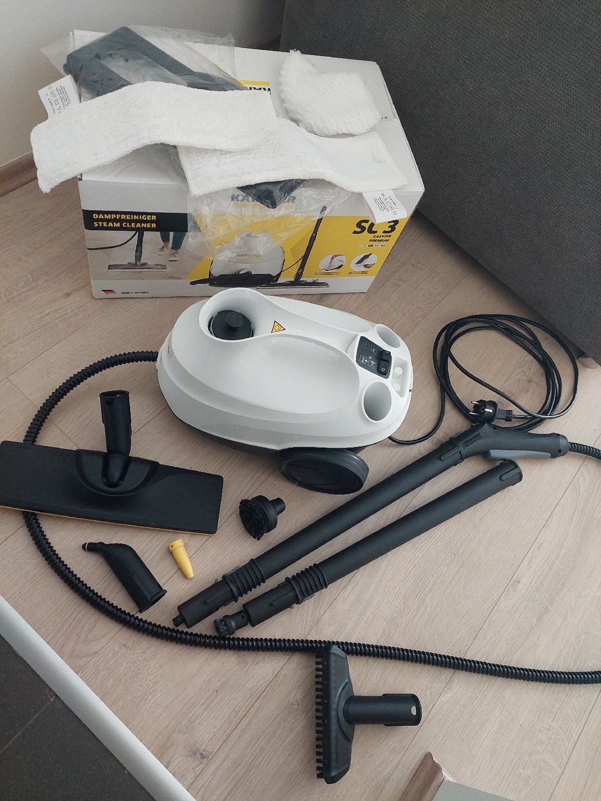 Karcher SC3 Easyfix premium parni čistač