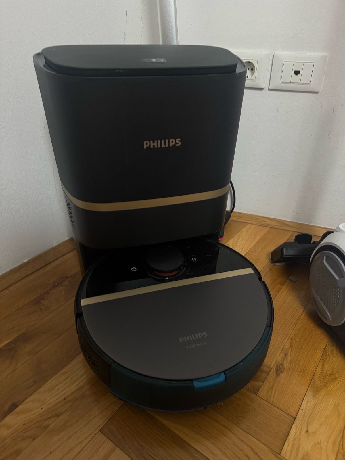 Philips robotski usisavac XU7100/01