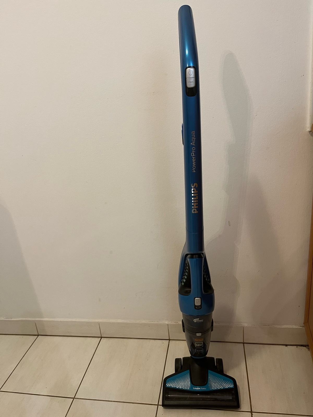 Philips stapni usisavac ProAqua