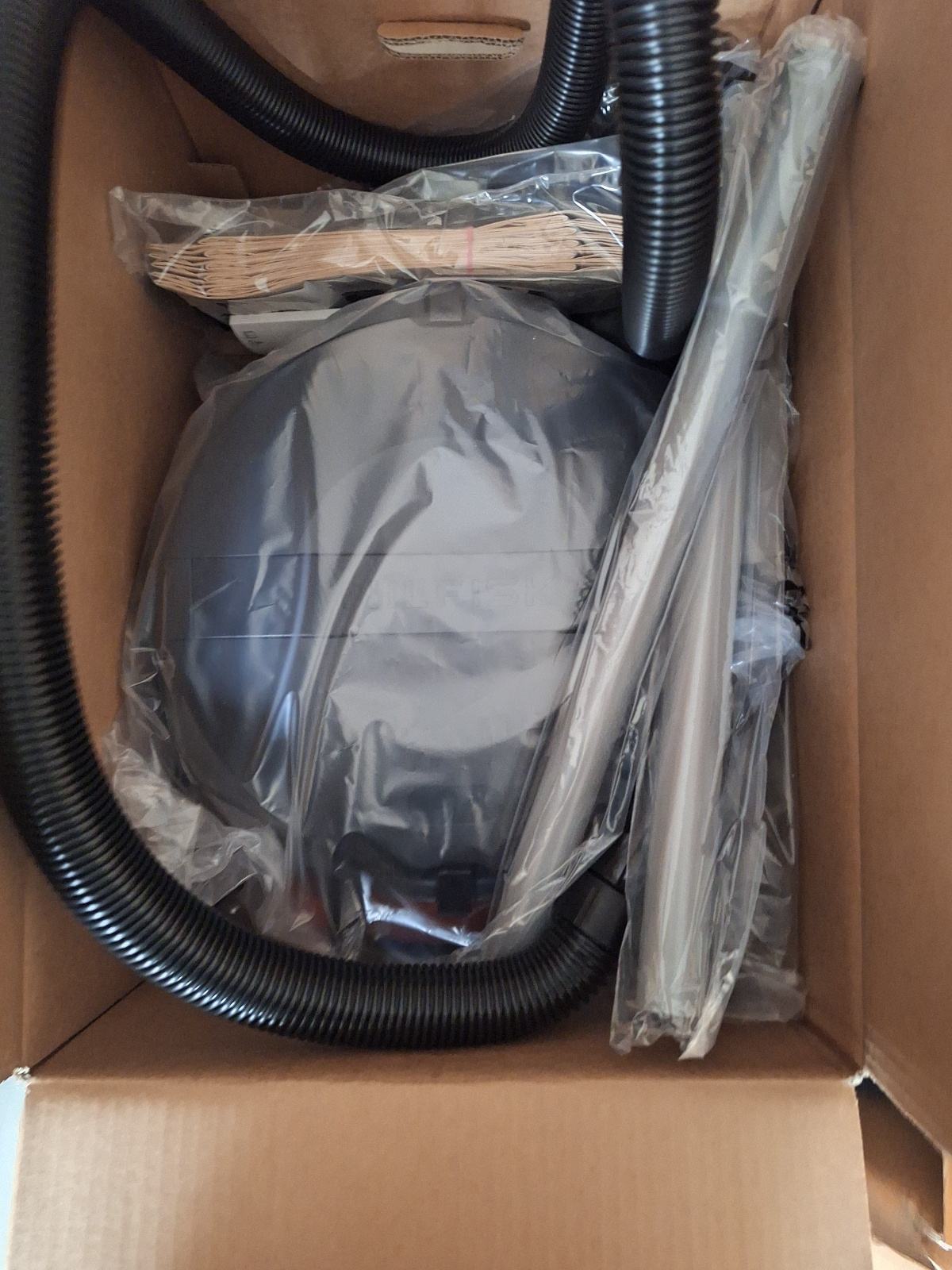 Usisavac Nilfisk GD 930, Novo, Više komada