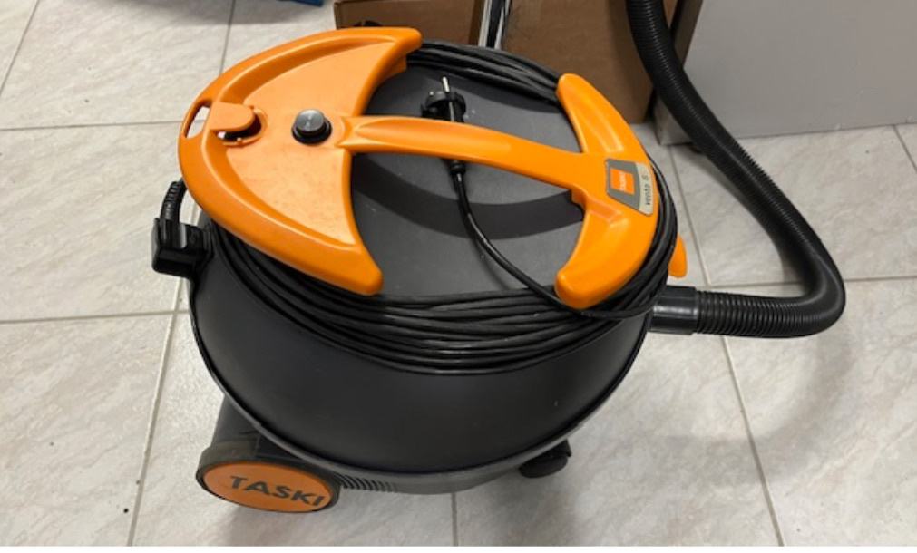 Usisavač Taski Vento 8S
