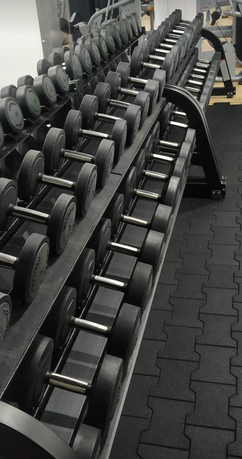 Technogym uteg , utezi , bučice , top set! Split !!! 744kg