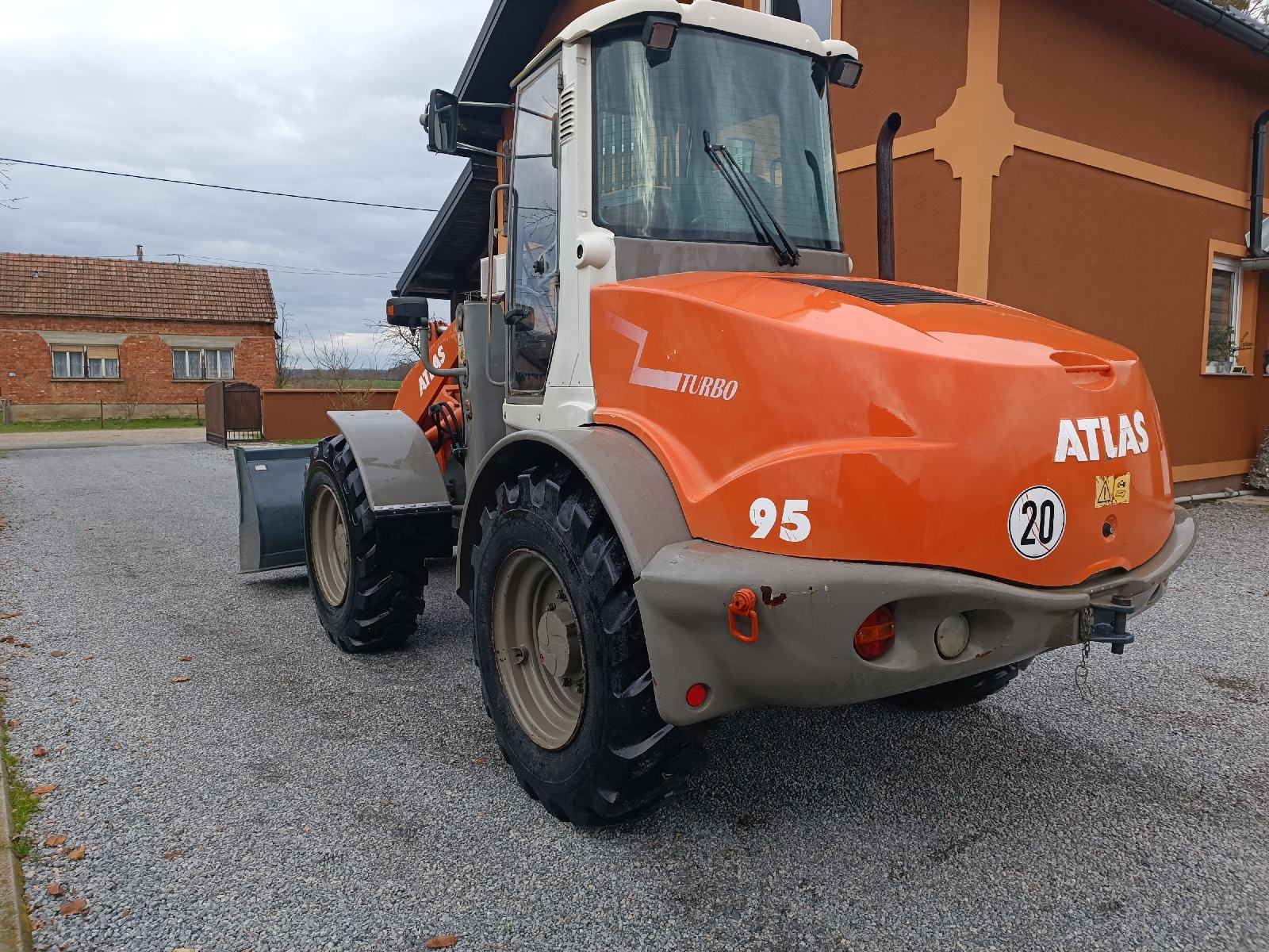 Atlas 95. Utovarivač